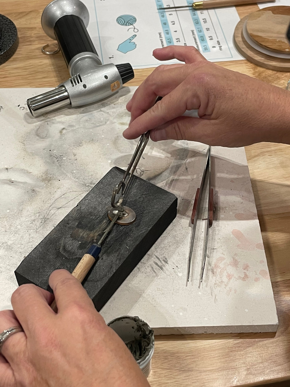 Silverwork Studios:Jewelry workshop, jewelry class, permanent jewelry